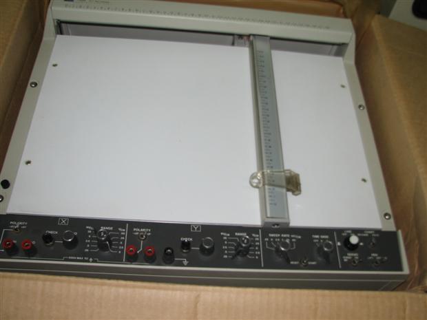 Plotter HP 7044A X-Y Recorder